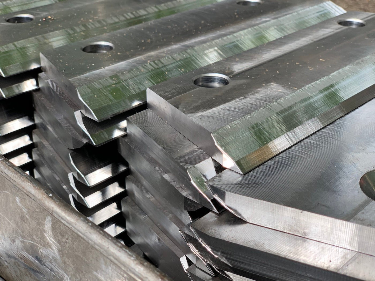 How to Remove Wood Chipper Blades Safely | Saturn Machine Knives