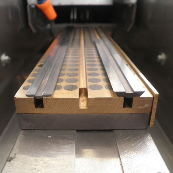 Industrial Machine Knives Manufacturer | Saturn Machine Knives