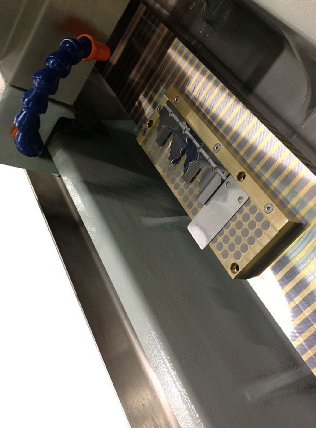 MVM ZXL Grinding Machine — Saturn Machine Knives